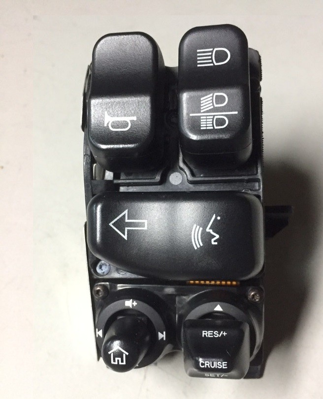 Botoeira Comando Controle Punho Lado Esquerdo Harley 71500128 B ...